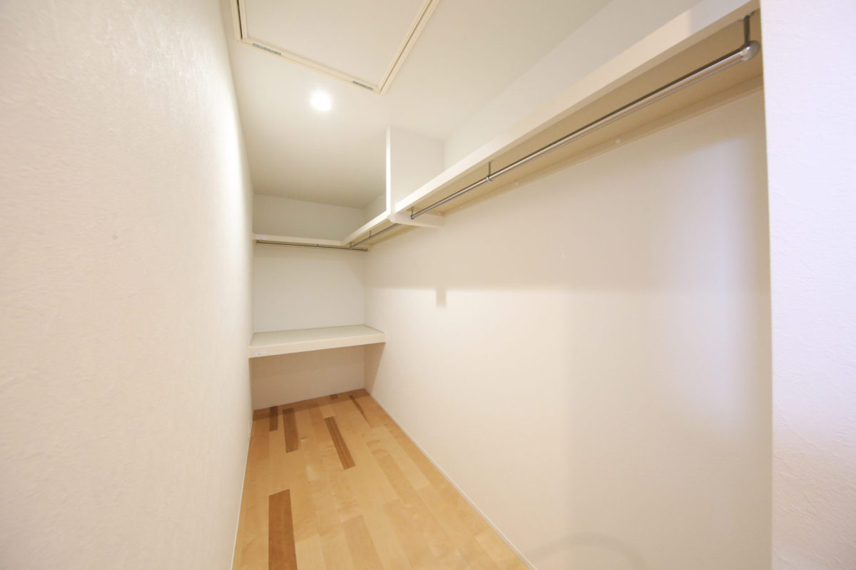 【WIC】ウォークインクローゼットを作る際のポイント解説！広さの目安も紹介 - DELiGHT HOME