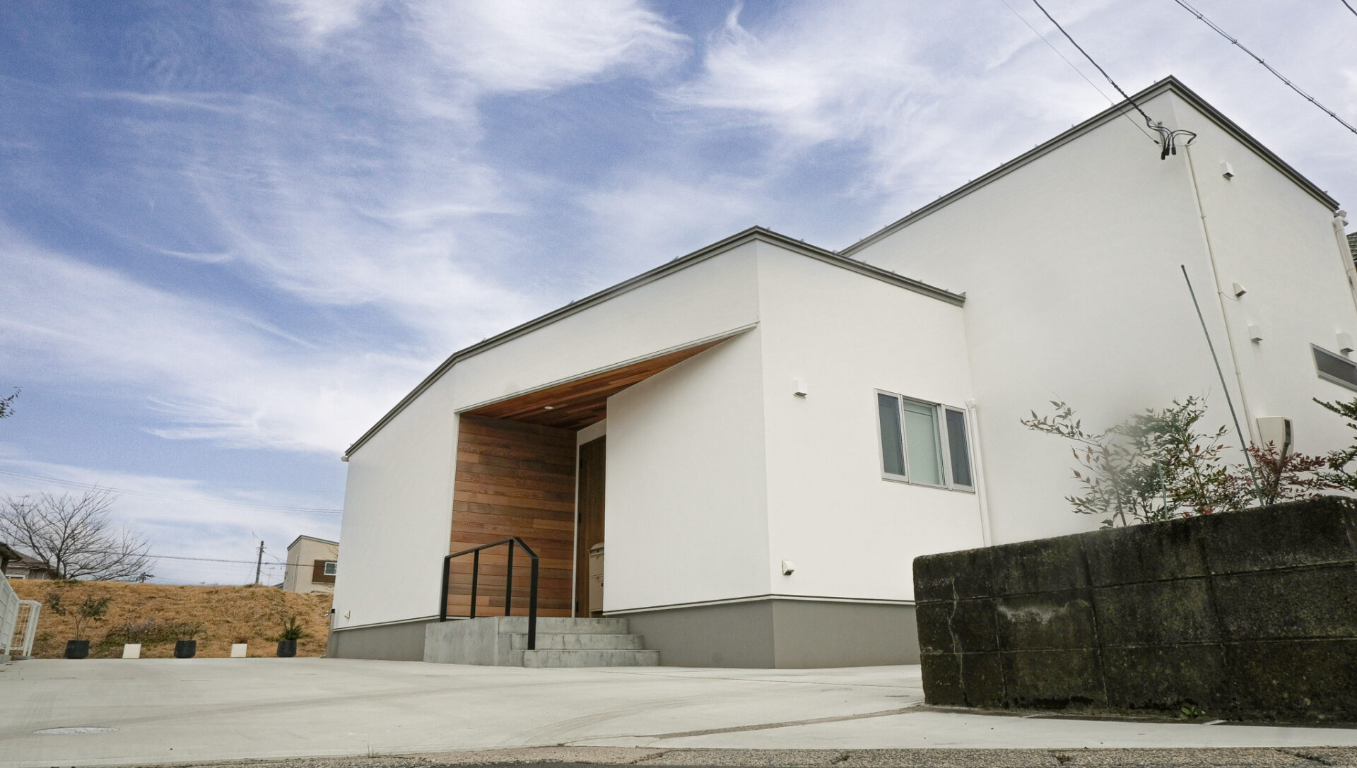 【2025年最新】LCCM住宅とは？ZEHとの違いや最大140万円の補助金・メリット・デメリットを徹底解説 - DELiGHT HOME